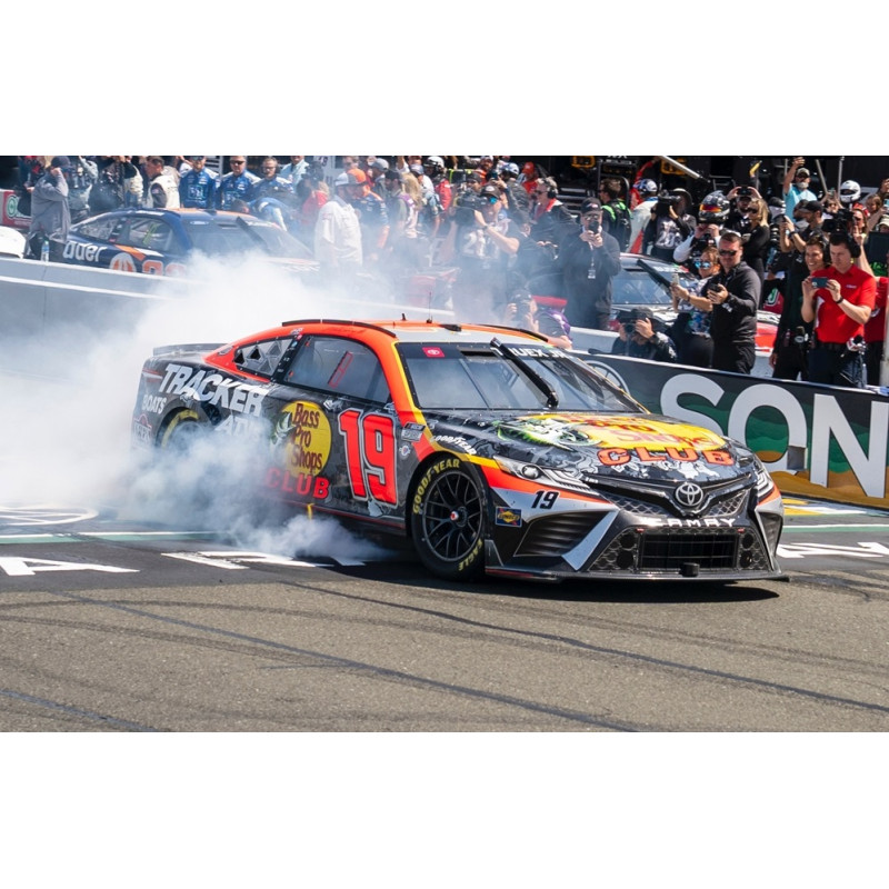 19 Martin Truex Jr, Bass Pro Shops Sonoma 6/11 Race Win, 1/24 CUP 2023 HO